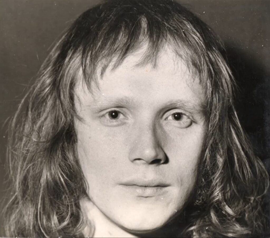 T2 | Interview | Peter Dunton | Mike Foster - It's Psychedelic Baby ...