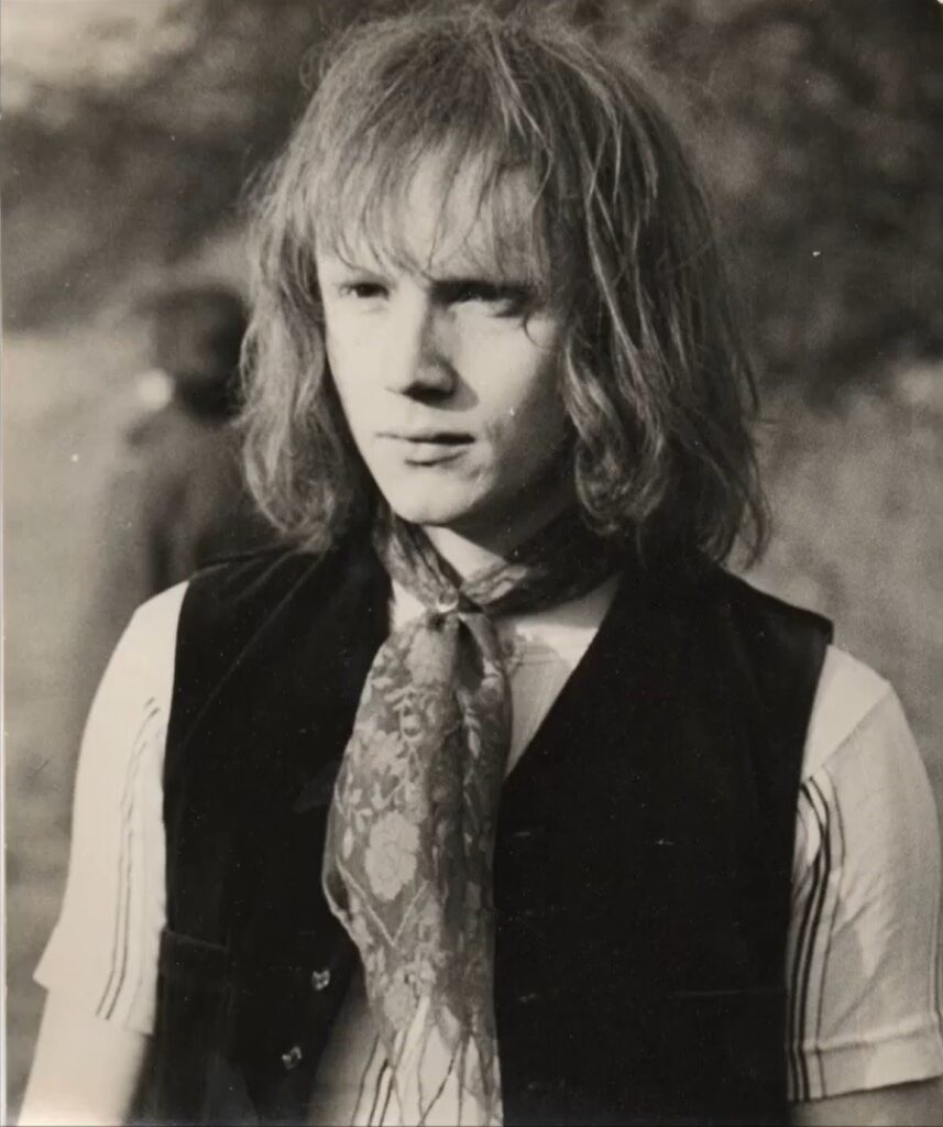 T2 | Interview | Peter Dunton | Mike Foster - It's Psychedelic Baby ...