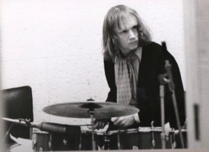 T2 | Interview | Peter Dunton | Mike Foster - It's Psychedelic Baby ...