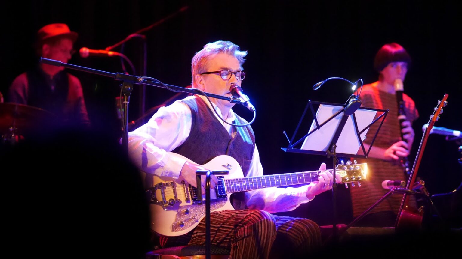 Mark Fry | Interview | "Dreaming With Alice" - It's Psychedelic Baby ...