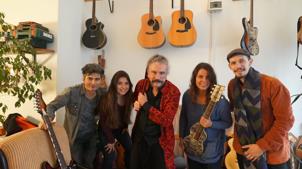 'Constantly flying', a film about BaBa ZuLa and its anatolian psych ...