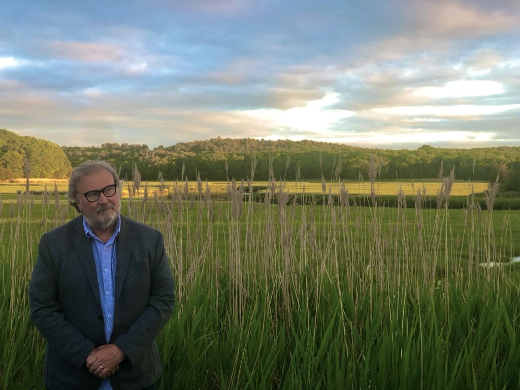 Robert Ellis Orrall | Interview | New Album, ‘467 Surf and Gun Club ...