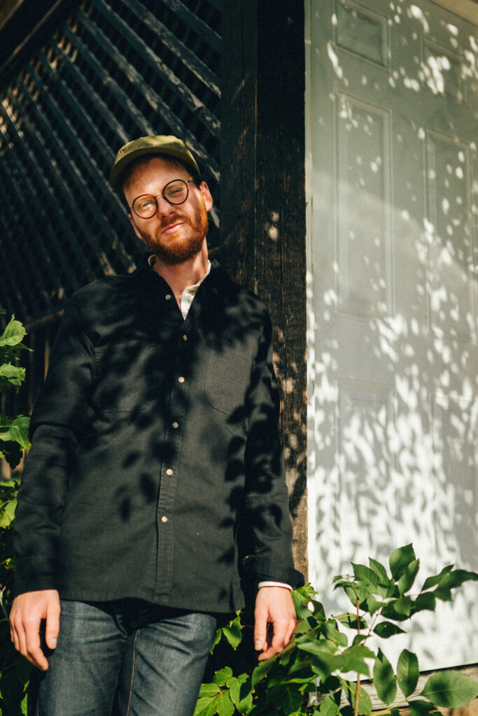 Field Guide Announces Coldplay Cover LP Featuring Lizzy McAlpine, Katie ...