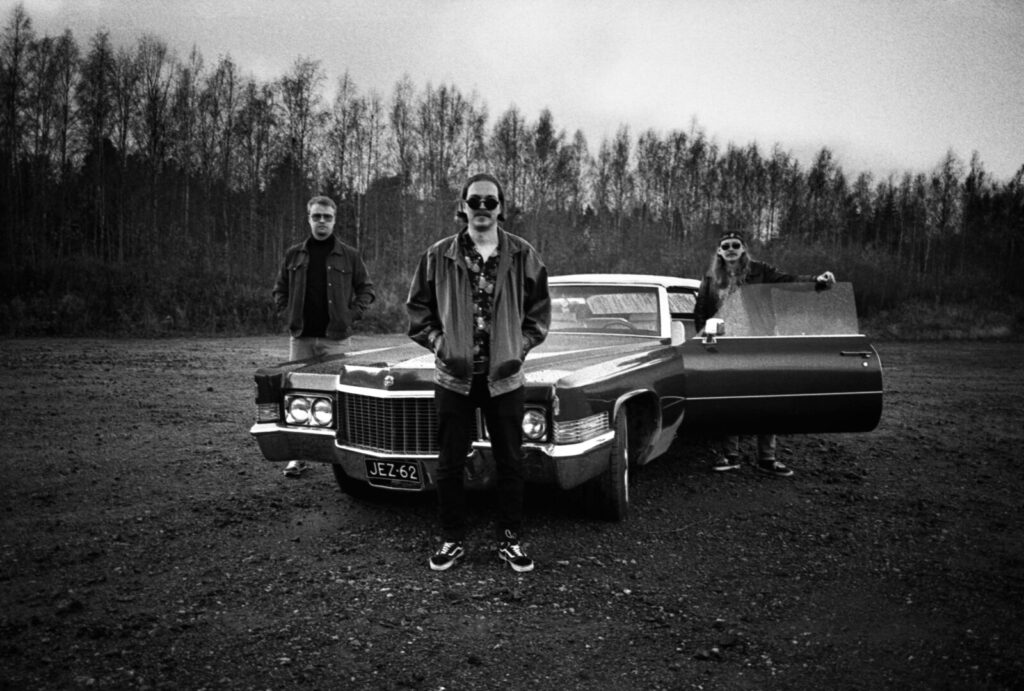 ‘Holy Sounds’ by Giant Mammoth | Album Premiere - It's Psychedelic Baby ...