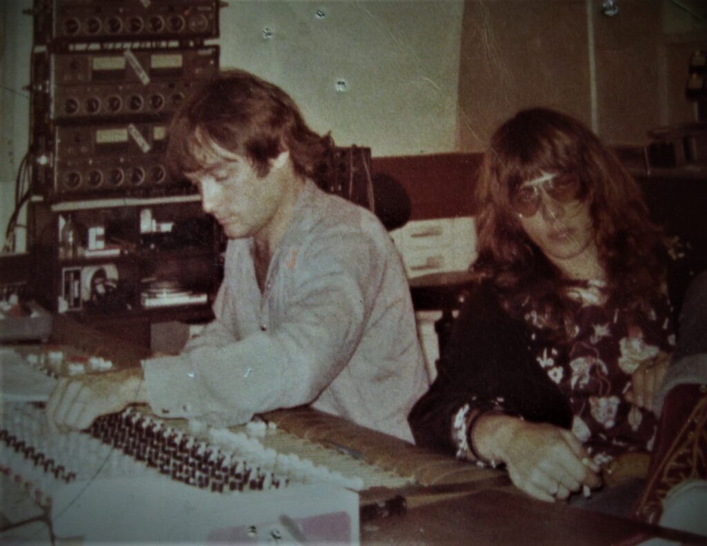 Gary Del Vecchio | Interview | Dig the 'Buzzin'! - It's Psychedelic ...