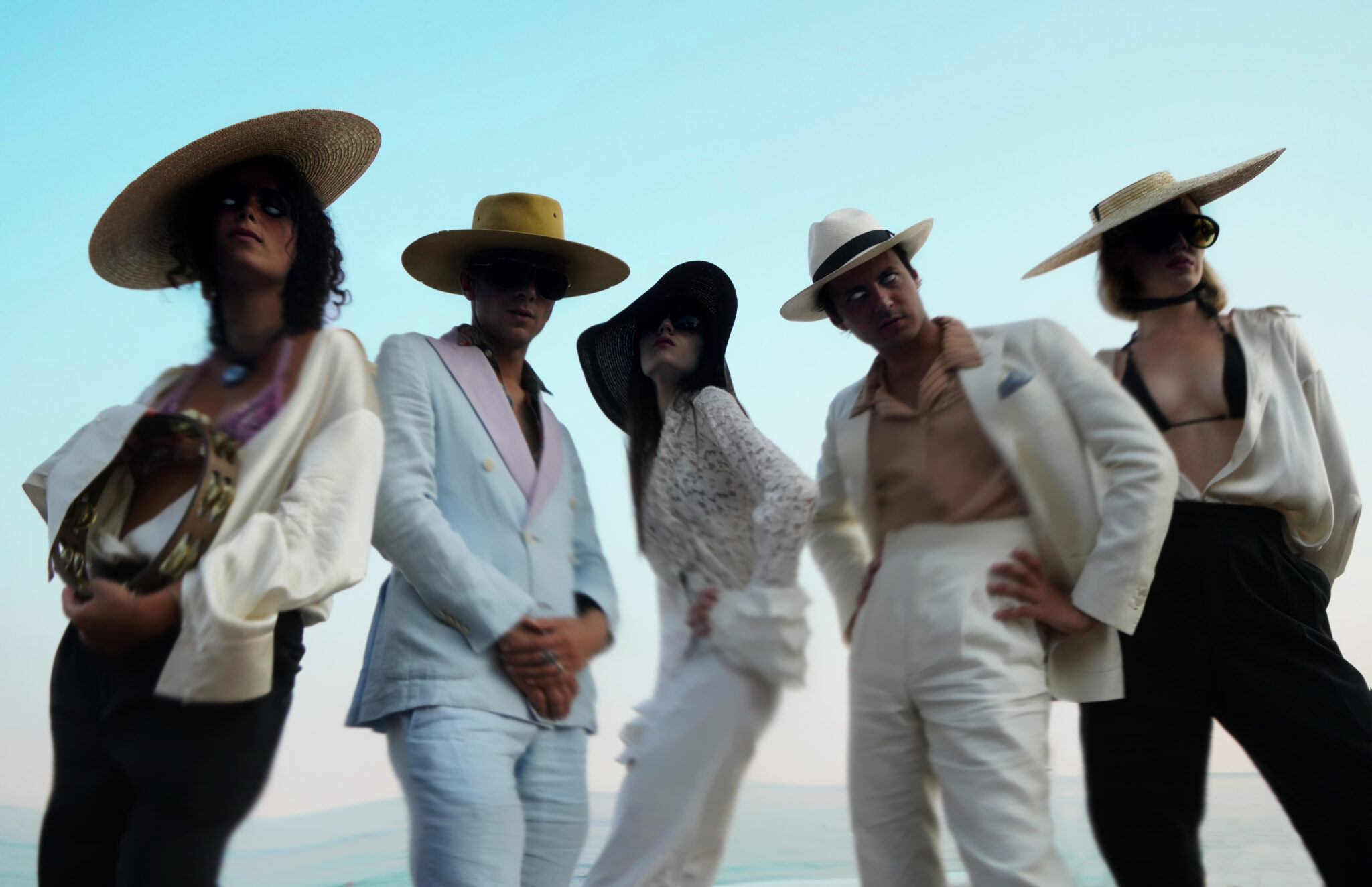 La Femme Announces a New Album Sung Entirely in Spanish, ‘Teatro Lucido ...