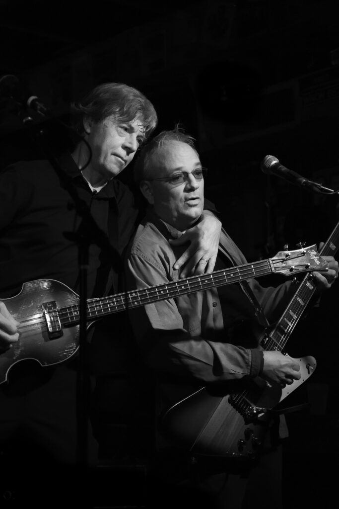 The Spongetones | Interview | Steve Stoeckel | Debut Solo Album - It's ...