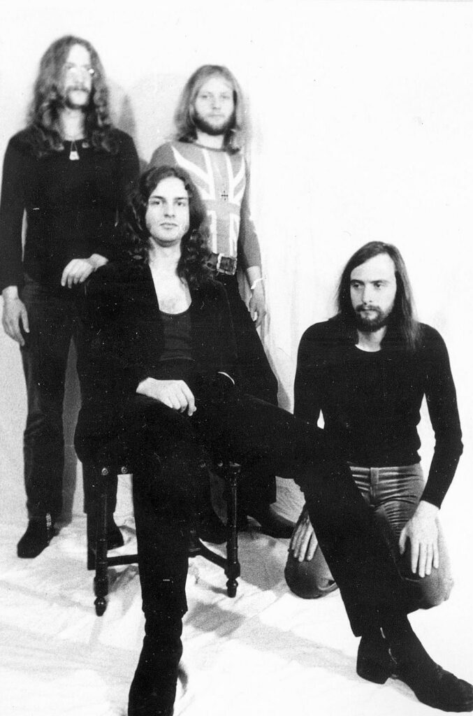 Night Sun | Interview | "Got A Bone Of My Own" - It's Psychedelic Baby ...