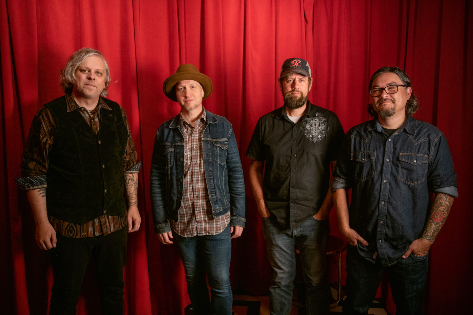 The Oh Wells | Interview | “Music saved me from a dark place” - It's ...