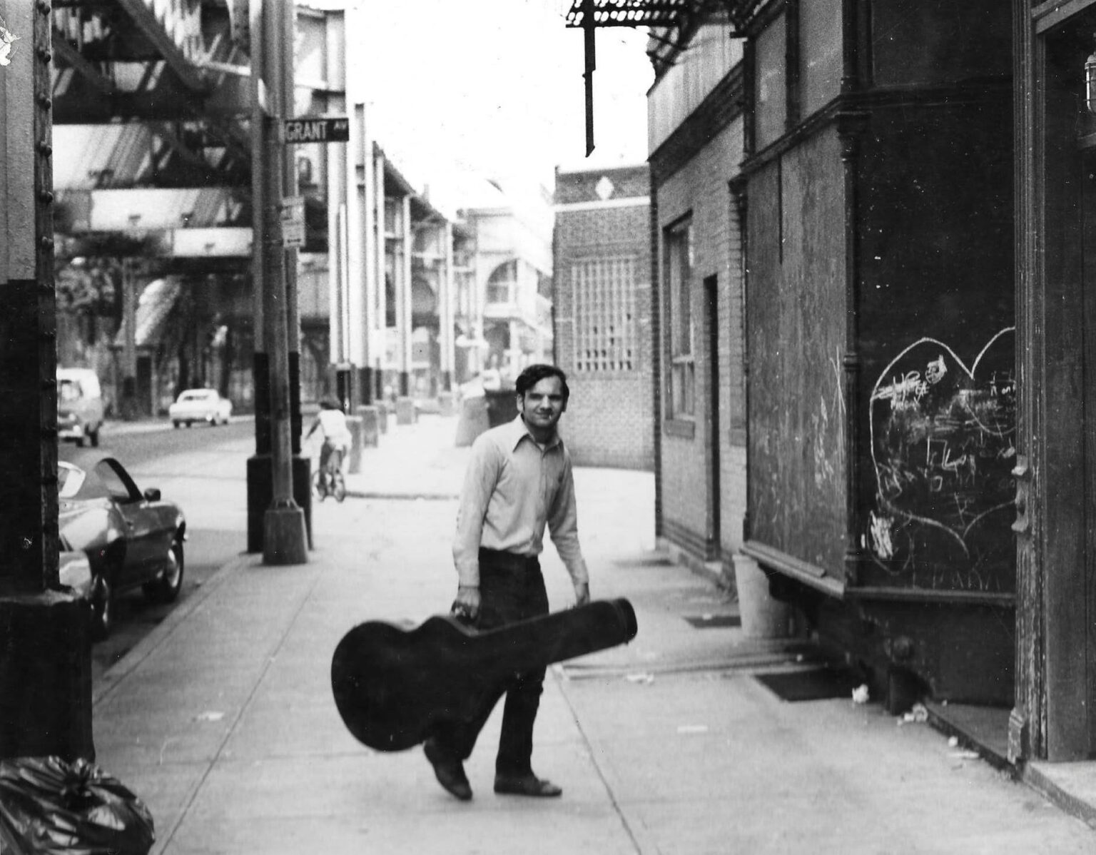 Mike Armando | Interview | Screamin' Jay Hawkins Guitarist - It's ...