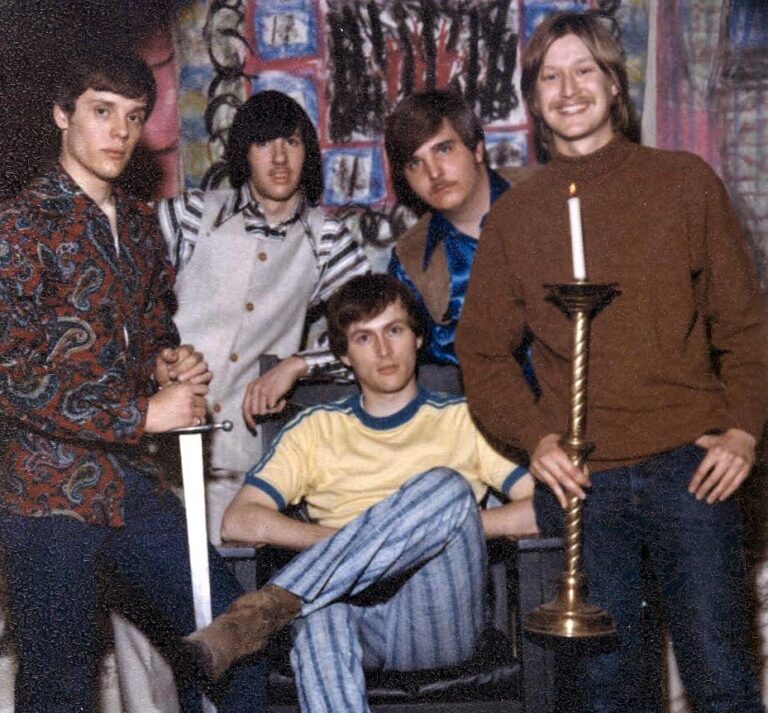 The New Colony Six | Interview | "Breakthrough" - It's Psychedelic Baby ...