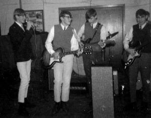 The Fuzztones | Rudi Protrudi | Interview - It's Psychedelic Baby Magazine