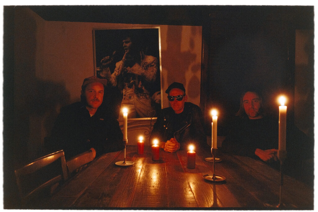 ‘Settle Down’ by Stepmother | New Album, 'Planet Brutalicon' - It's ...