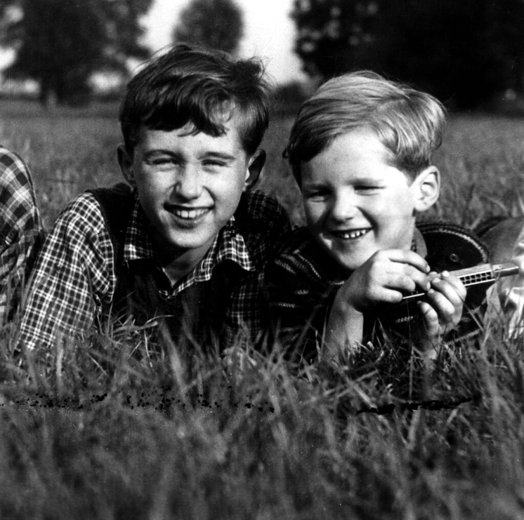 Fred Jürgen Rogner | Interview | "From Amon Düül to Digital Art" - It's ...