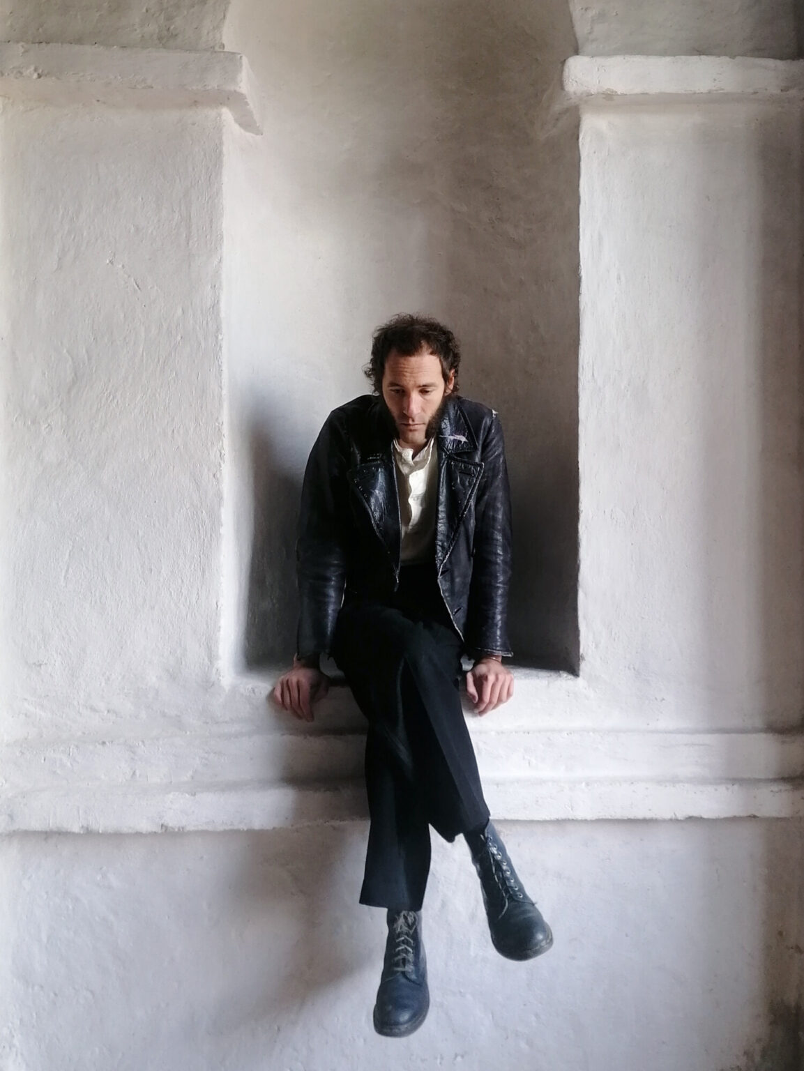'Sorrows of Richard' by Lommen - It's Psychedelic Baby Magazine