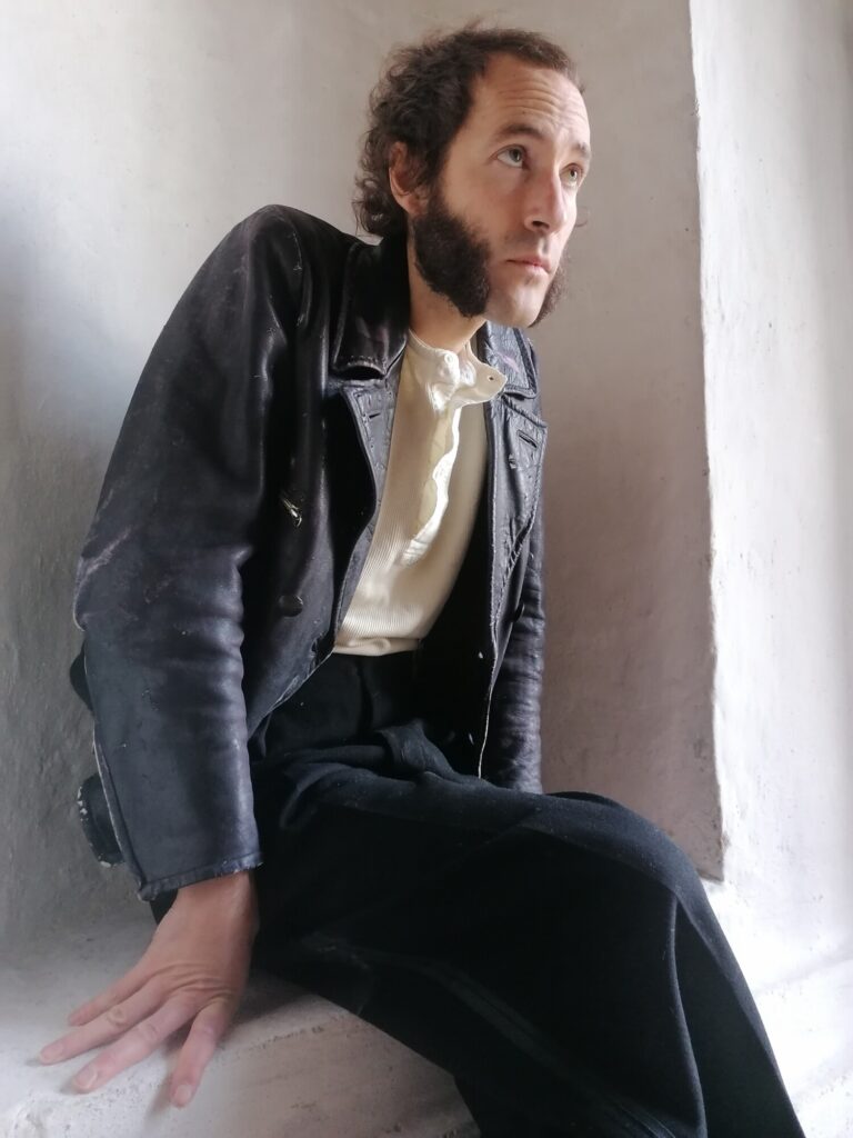 'Sorrows of Richard' by Lommen - It's Psychedelic Baby Magazine