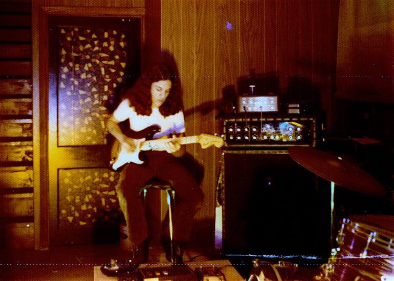 René Lussier | Interview | "I follow my instinct" - It's Psychedelic ...