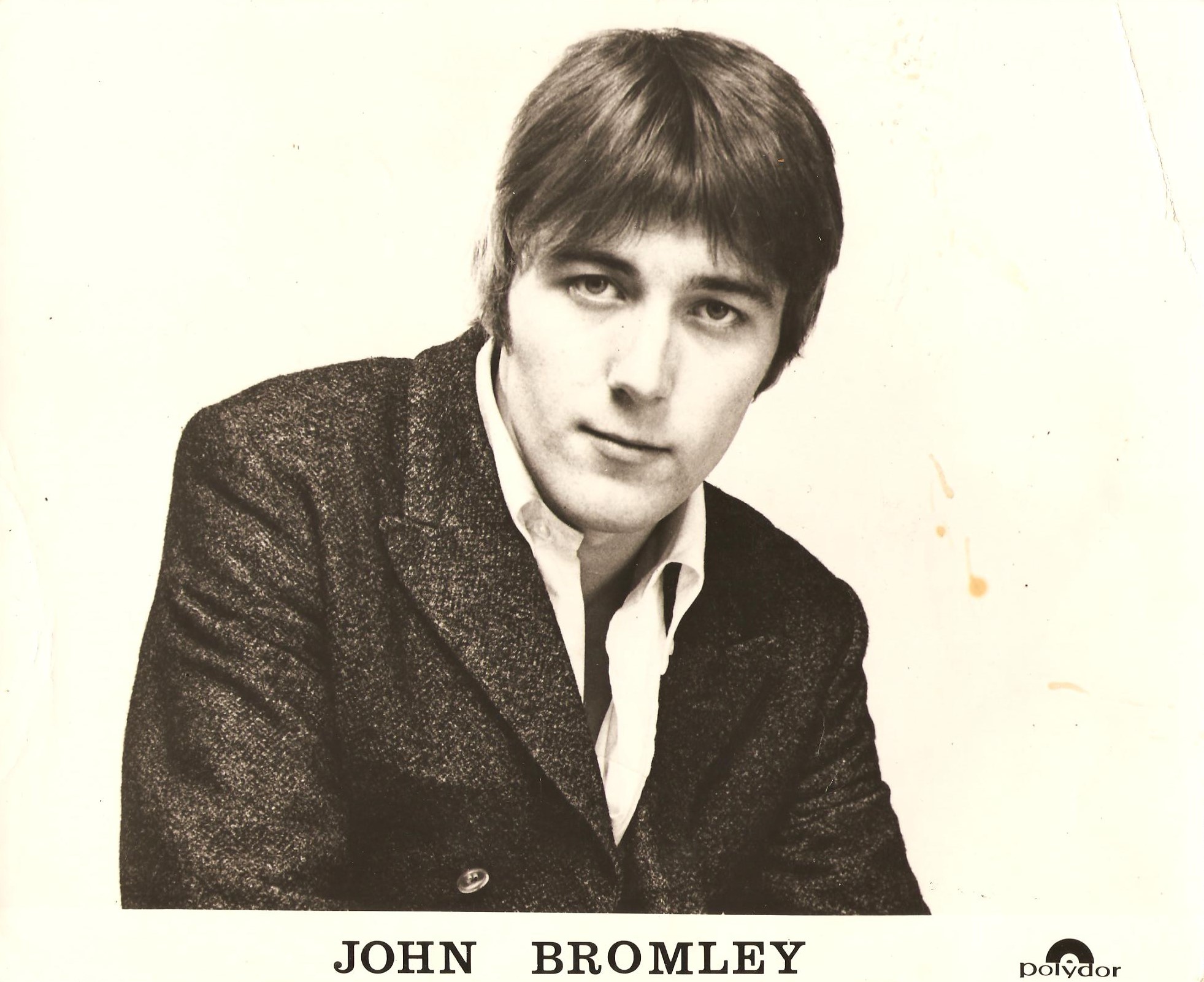 John Bromley | Interview | One of the Pinnacles of British Popsike - It's Psychedelic Baby Magazine