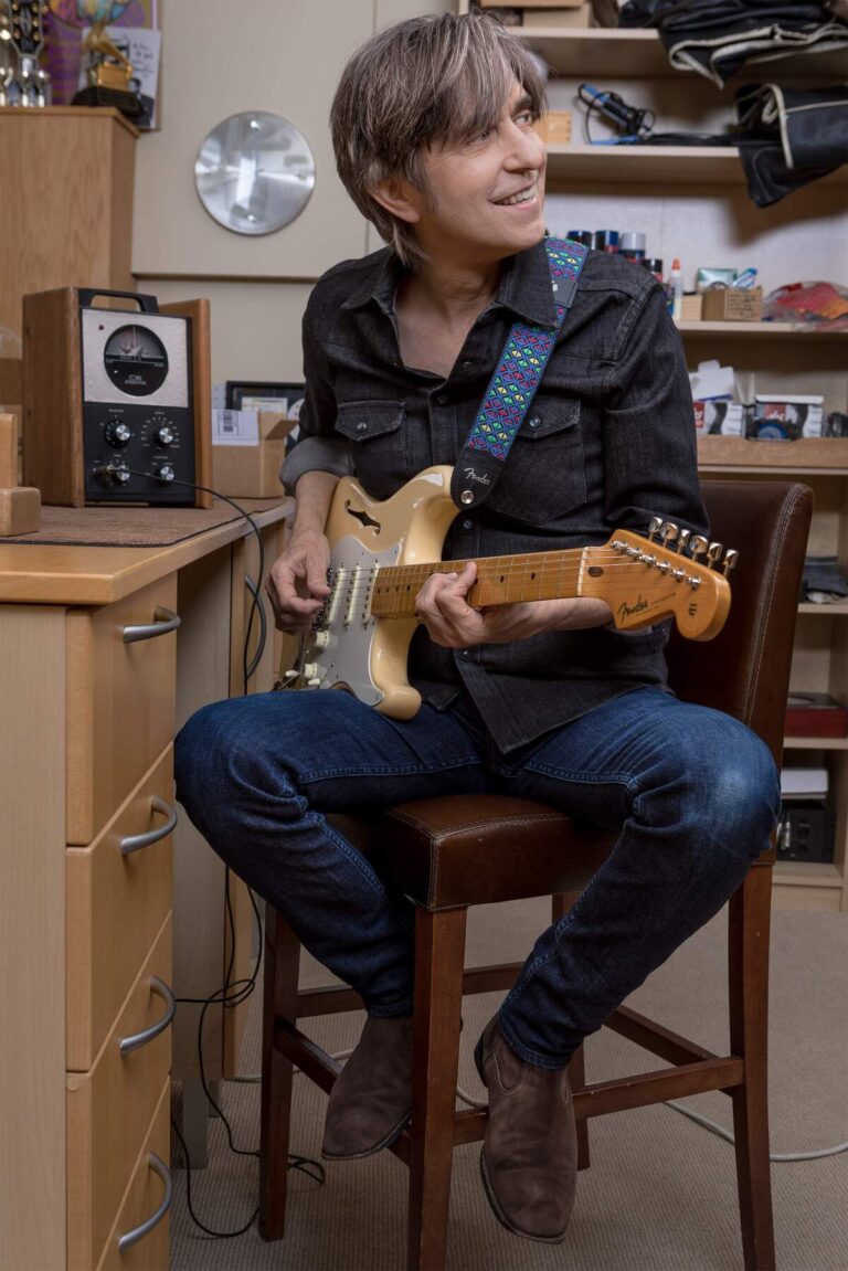 Eric Johnson: A Guitar Legend Discusses the G3 Reunion & Beyond - It's ...