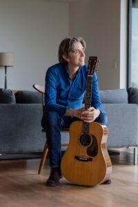 Eric Johnson: A Guitar Legend Discusses the G3 Reunion & Beyond - It's ...